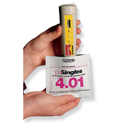 Oakton pH 7.00 Buffer Pouches Box of 20 | USABlueBook.com
